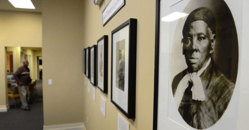 Harriet Tubman Mural Stops Onlookers in Their Tracks