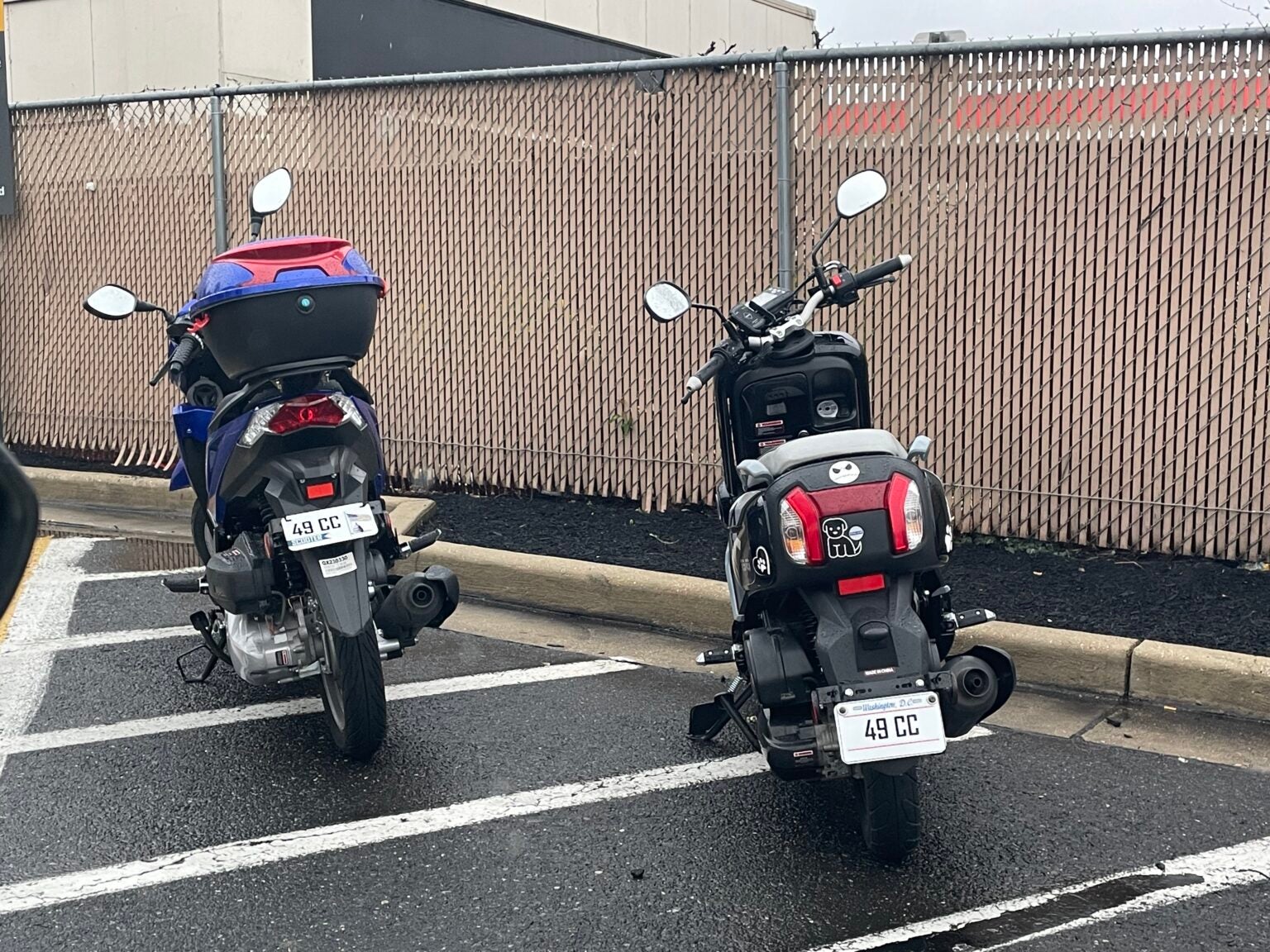 Illegal Immigrants Drive Motorbikes Without License Plates in DC