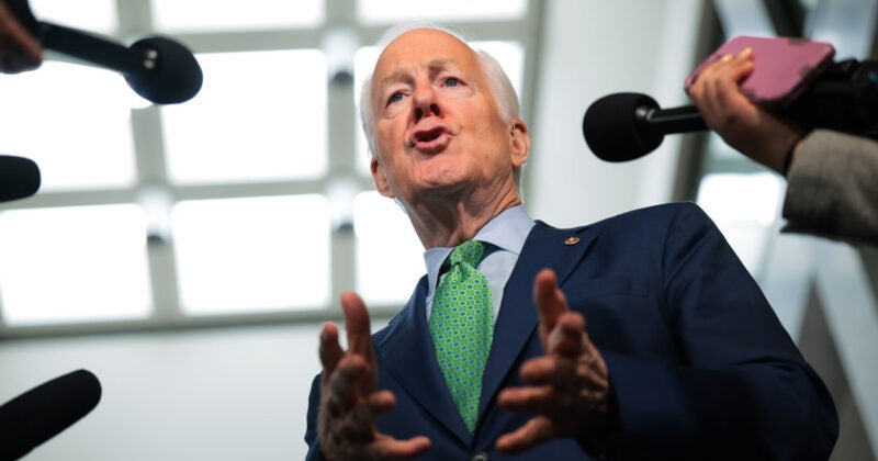 Senator Introduces Resolution Backing Trump’s Venezuela Action