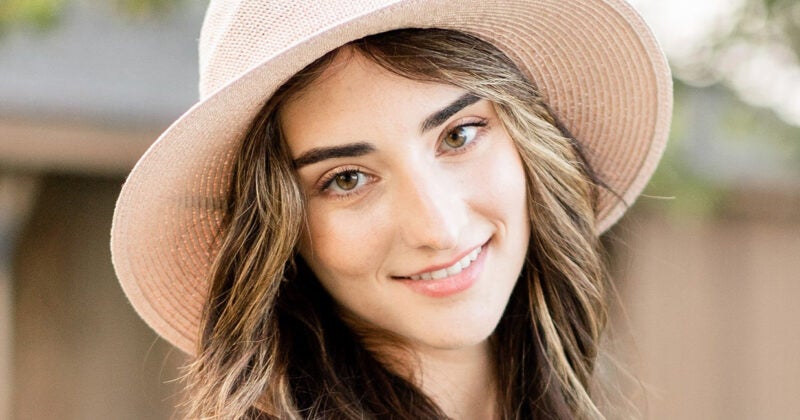 Dating Advice From Classically Abby: Stop Texting