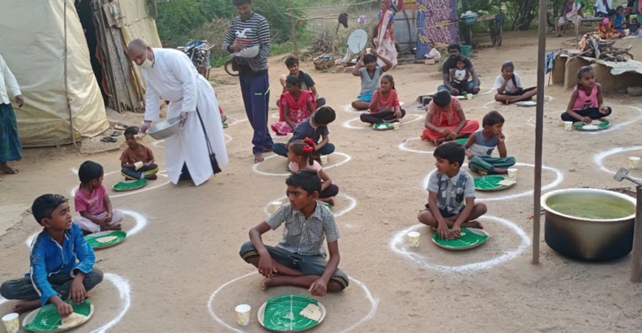 Christian Group Lends Hand as Poverty, Starvation Increase in India