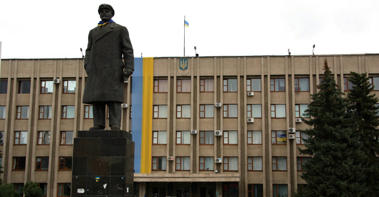 Ukraine Faces Backlash as it Tries to Purge Communist Past