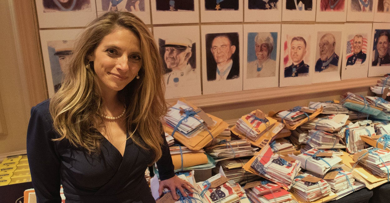 Singer Gathers 12,000 Letters to Medal of Honor Recipients